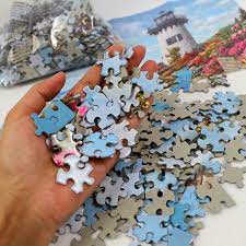 Jigsaw puzzles: a recyclable fun game